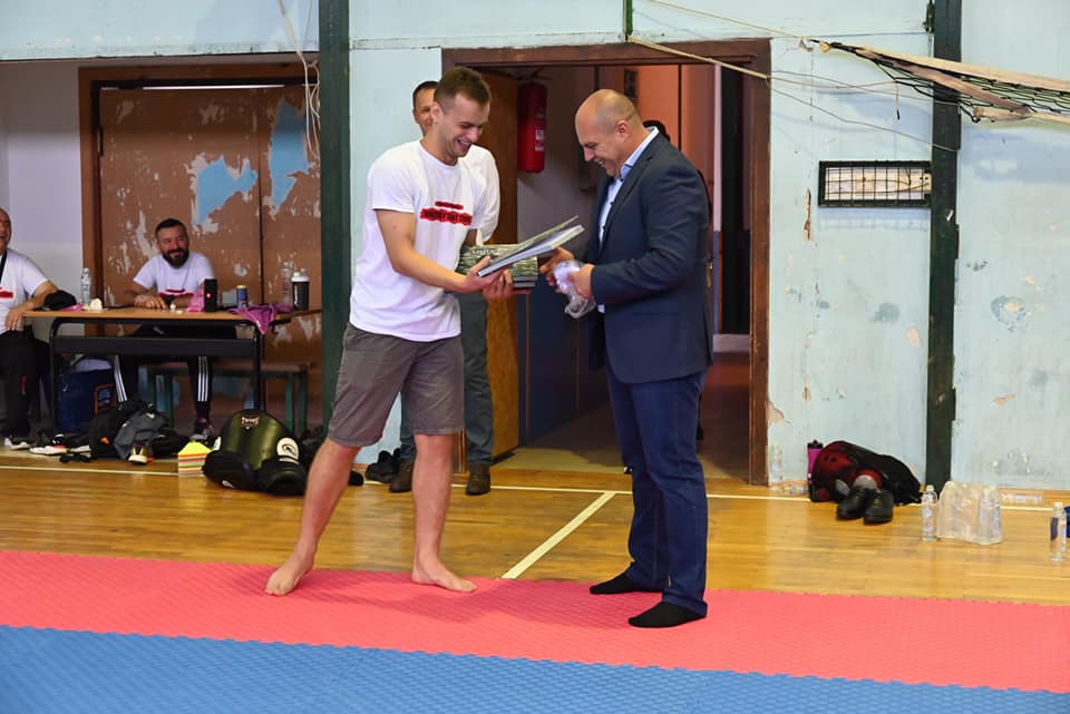 OdrÅ¾an je prvi â€ Internacionalni Krajina Fight Camp i rafting na ...