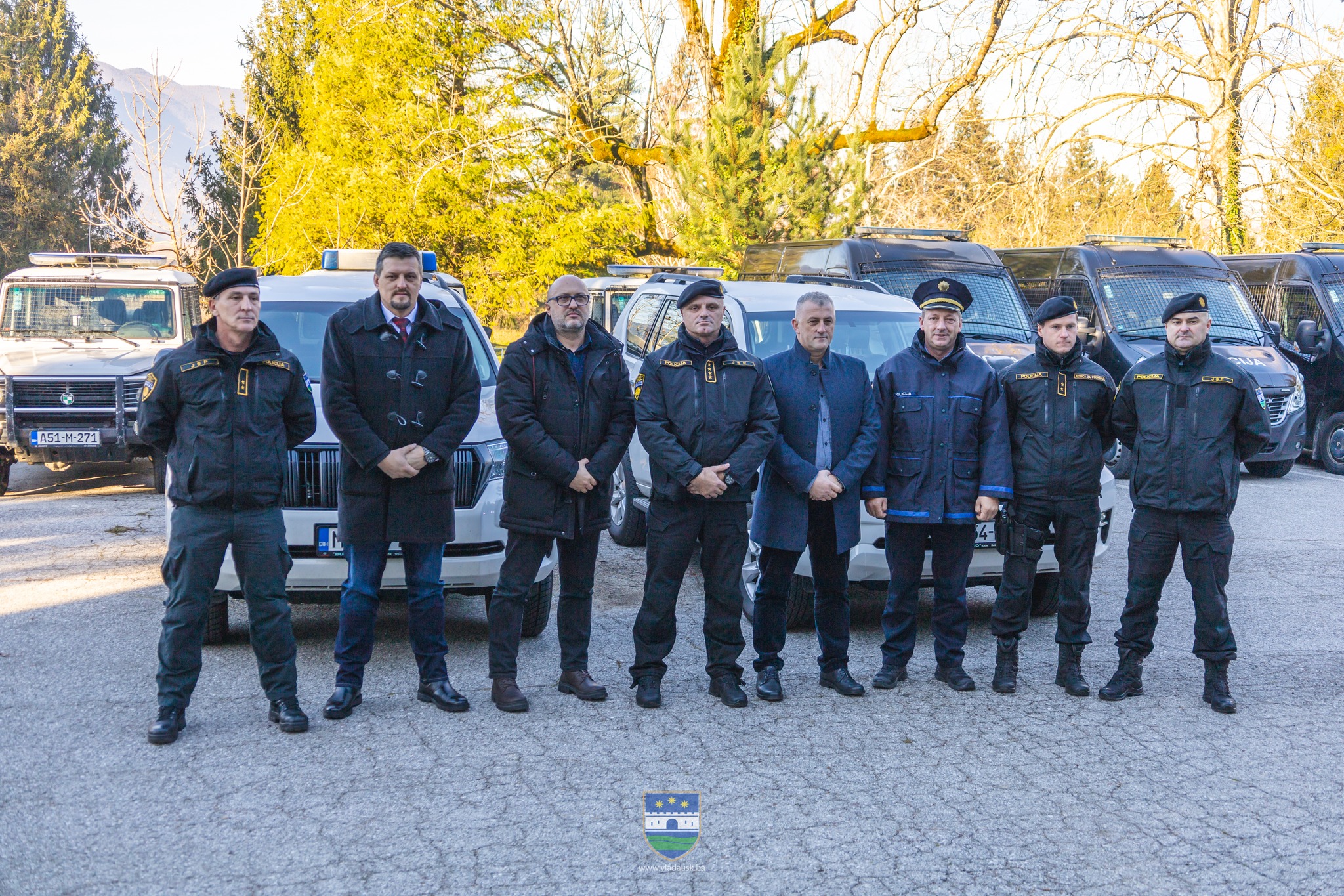 Primopredaja dva vozila za potrebe Jedinice za specijalističku podršku ...